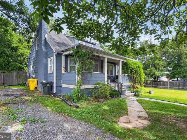 101 W Cameron Road