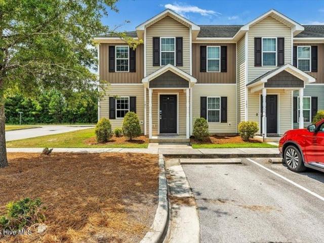 101 W Murrow Ln, Jacksonville, NC 28546