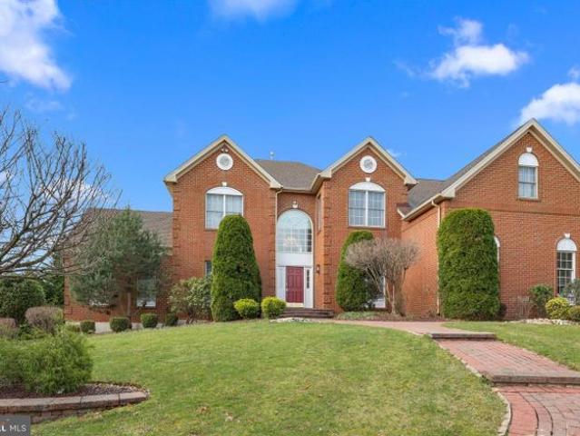 101 W Norton Dr, Southampton, PA 18966