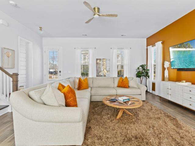 101 W Respite Lane