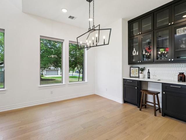 101 Wolf Rdg Rd, Georgetown, TX 78628 | MLS #6299