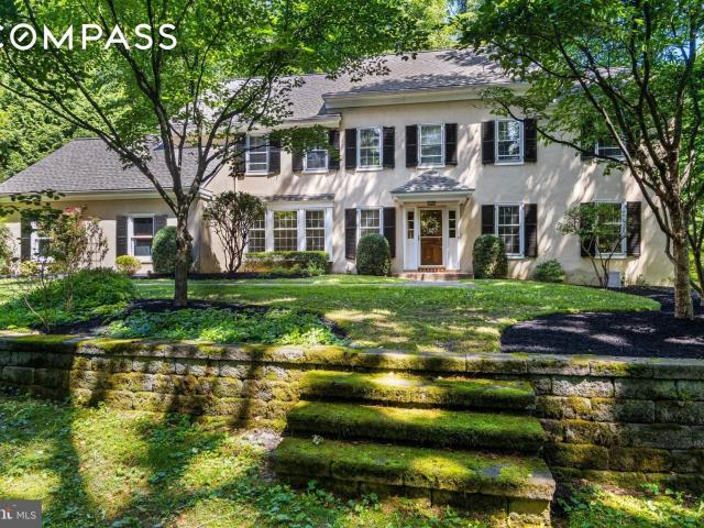 101 Woods Ln, Wayne, PA