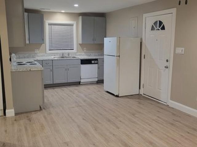 101 Walsh Ln, Oak Ridge, TN 37830