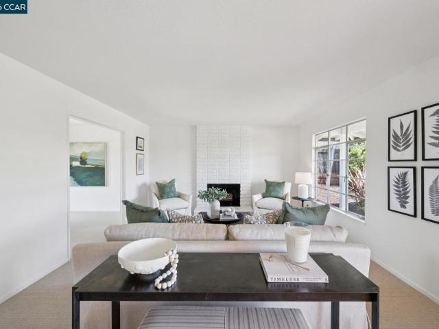 101 Warfield Dr