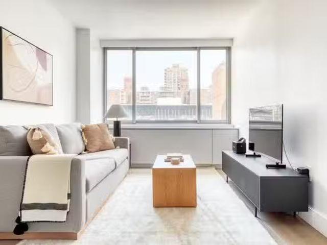 101 West End Ave, Lincoln Square 1 Bedroom 1 Bath