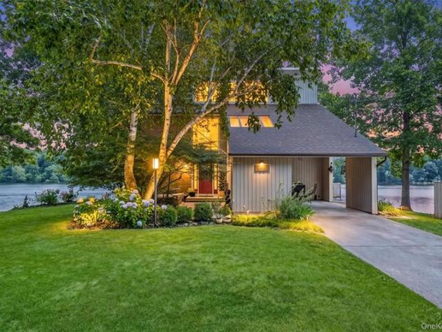 101 Westchester Ave, Buchanan, NY 10511