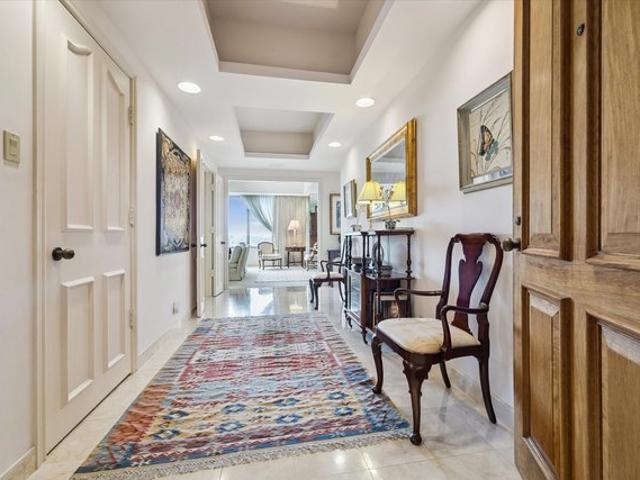 101 Westcott St Unit 905, Houston, TX 77007