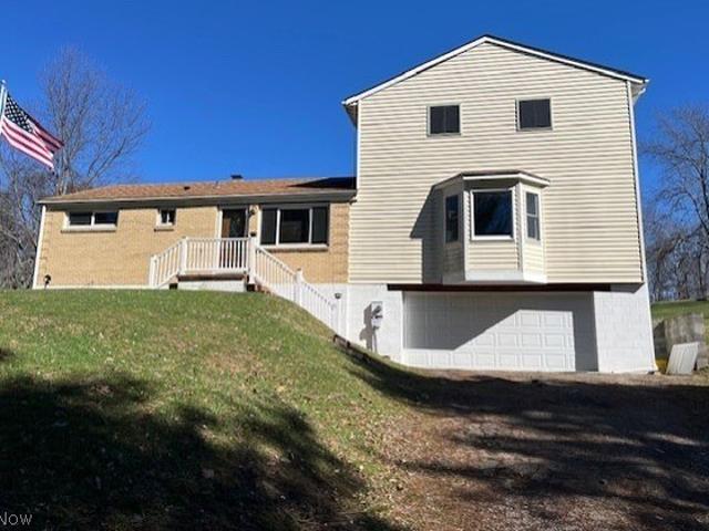 101 Westlake Ln, New Manchester, WV 26047