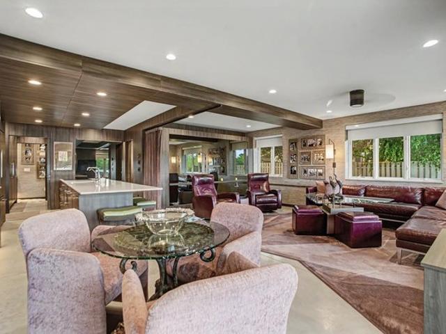 101 Wildwood Beach Rd Apt 2, Mahtomedi, MN 55115