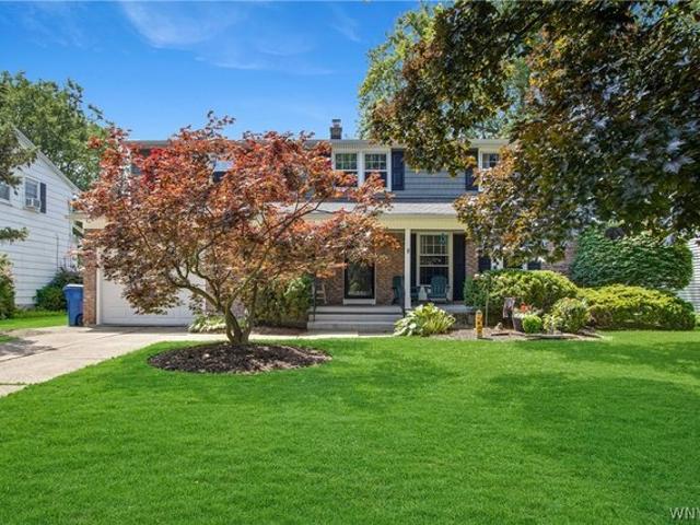 101 Willow Green Dr, Buffalo, NY 14228