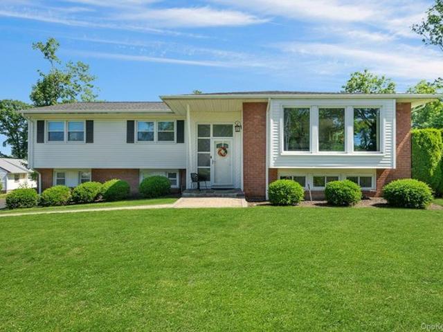 101 Windsor Oval, New Rochelle, NY 10805