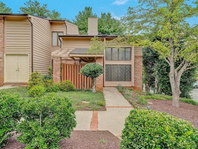 101 Windward Dr SW, Roanoke, VA 24018