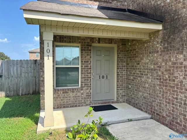 101 Winstead Circle
