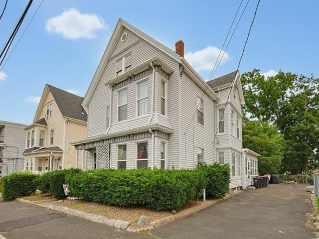 101 Winthrop St, Brockton, MA 02301