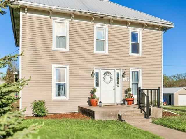 101 Tipperary St, Melrose, IA 52569