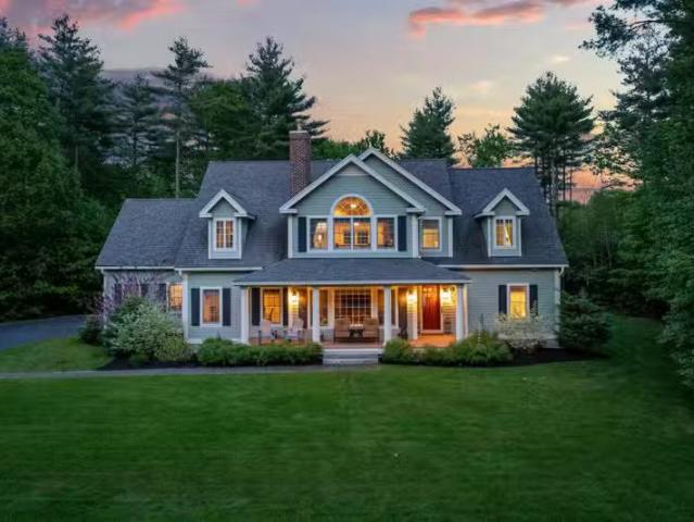 101 TURNER WAY, LACONIA, NH 03246 Single Family Residence For.