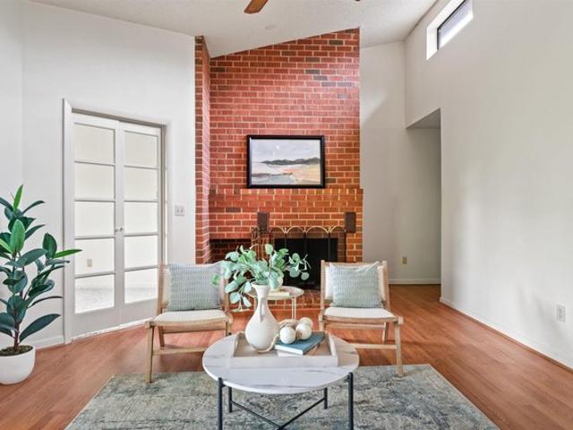 101 Turtle Creek Rd Apt 10, Charlottesville, VA 22901
