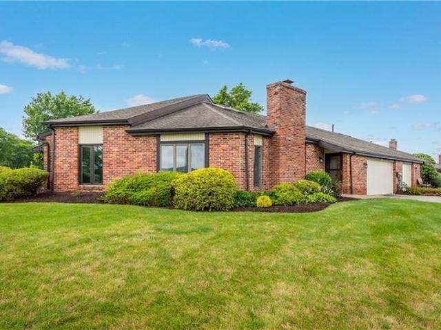 101 Victoria Dr, Canonsburg, PA 15317