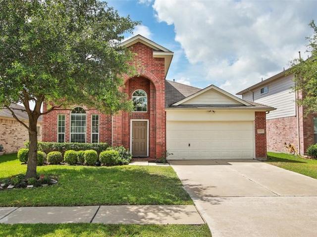 10243 Mills Run Dr, Houston, TX 77070