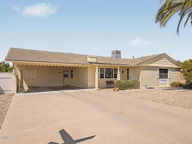 10240 W Camden Ave, Sun City, AZ 85351