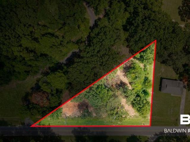 10240 Mason Ferry Rd, Wilmer, AL 36587