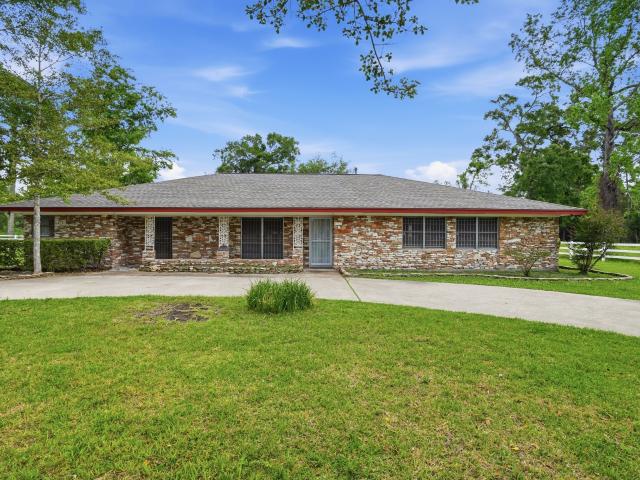 10240 Post Oak Dr, Conroe, TX 77385 | MLS #12983 | Compass