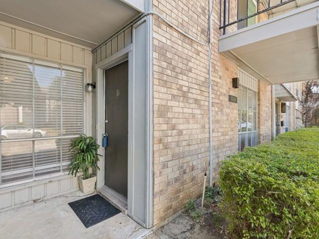 10240 Regal Oaks Dr Apt B, Dallas, TX 75230
