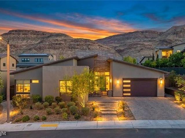10241 Kirkwood Gaps Ave, Las Vegas, NV 89135