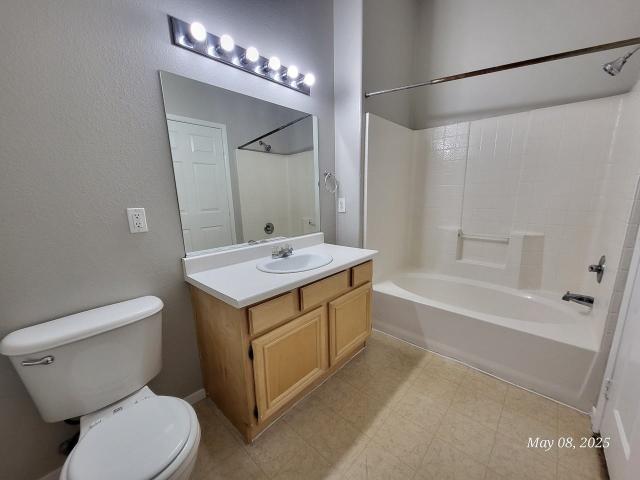 10245 S. Maryland Parkway Unit 2205 3 Bedroom Apartment for Rent at 10245 S Maryland Pkwy Unit 2205, Paradise, NV 89183 Silverado Ranch
