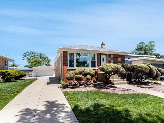 10245 S 52nd Ave, Oak Lawn, IL 60453