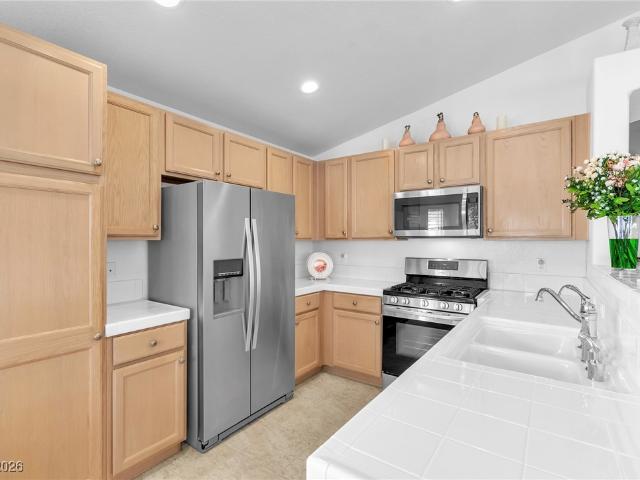 10248 Amber Hue Ln, Las Vegas, NV 89144 | MLS #2776