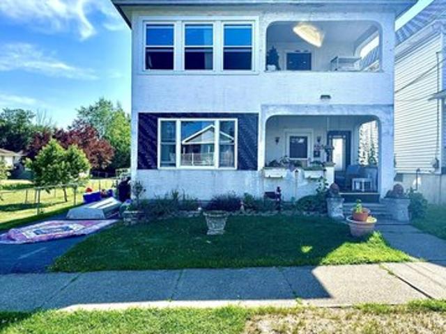 1024 Maple St, Scranton, PA 18505