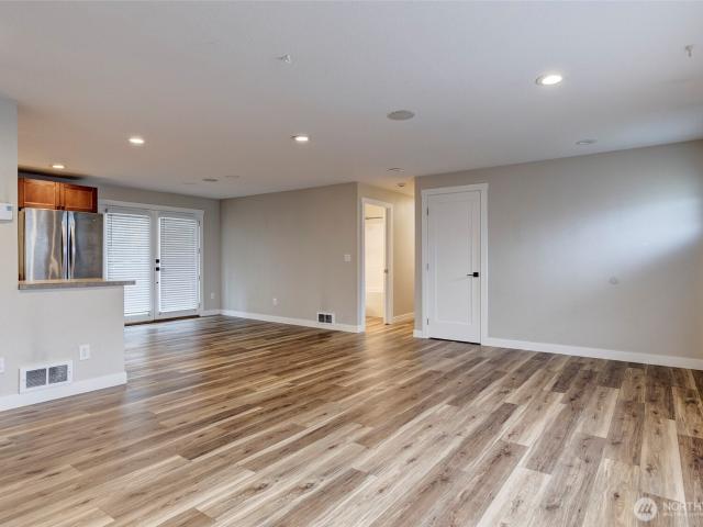 1024 NW Anchor Drive