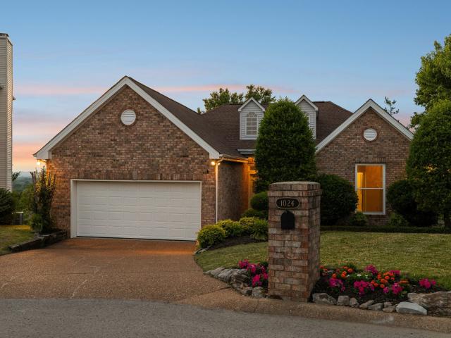 1024 N Clubhouse Ct