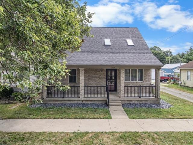 1024 N Arthur St, Rushville, IN 46173