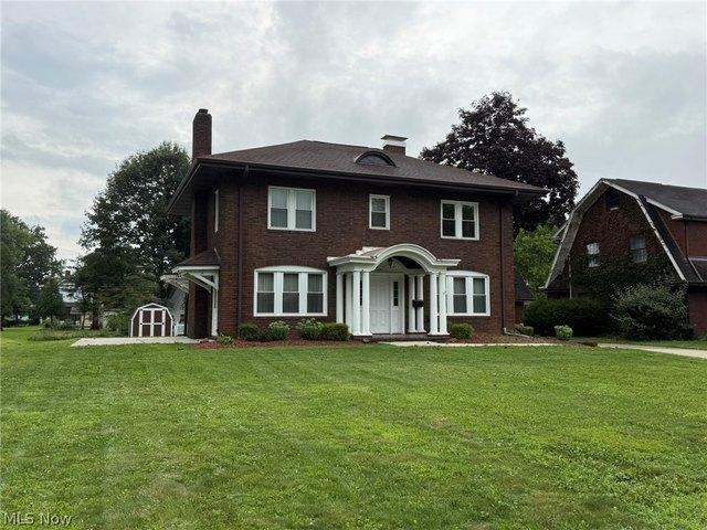 1024 N Wooster Ave, Dover, OH 44622