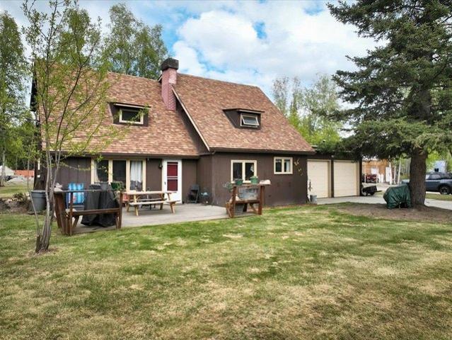 1024 Nordale Rd, North Pole, AK 99705