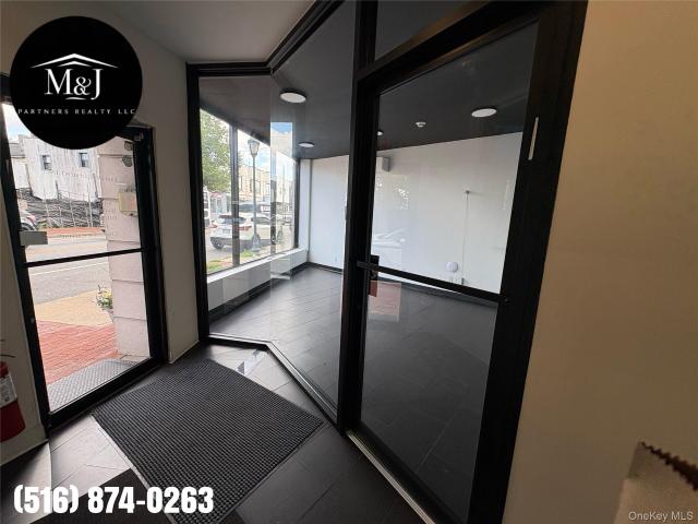 1024 Broadway Storefront