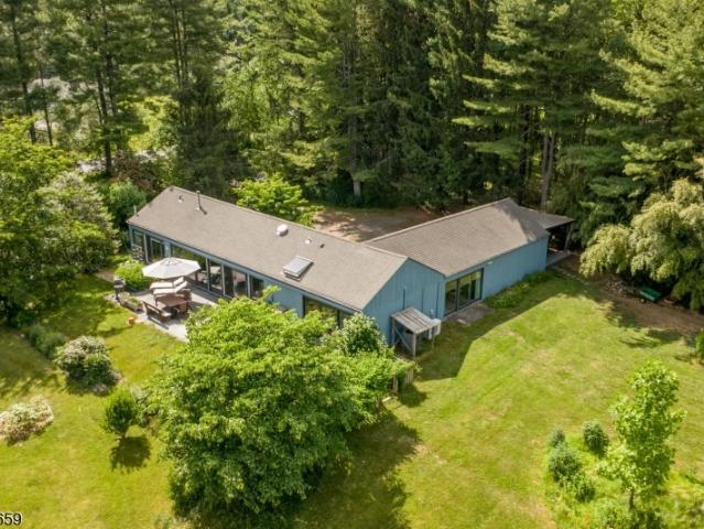 1024 Califon Cokesbury Rd