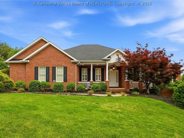 1024 Crestmont Rd, Hurricane, WV 25526