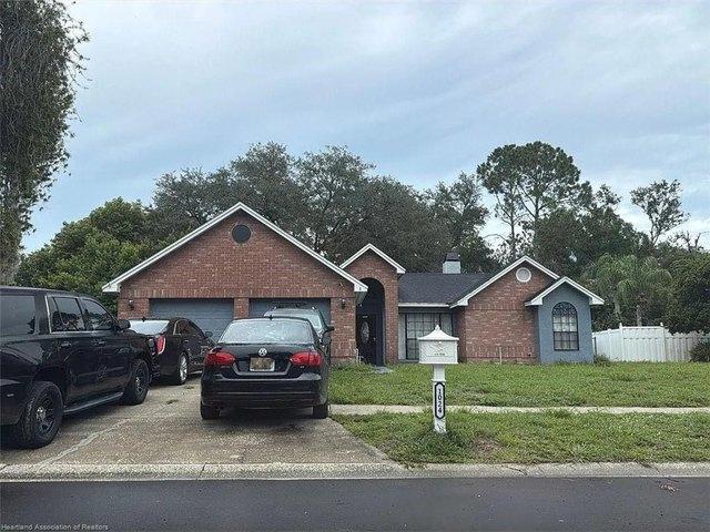 1024 Dockside Dr, Lutz, FL 33559