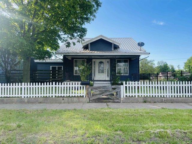 1024 E Beardsley Ave, Elkhart, IN 46514