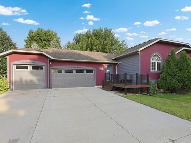 1024 Hammond Ave, Brookings, SD 57006