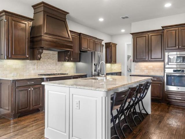 1024 Highpoint Way