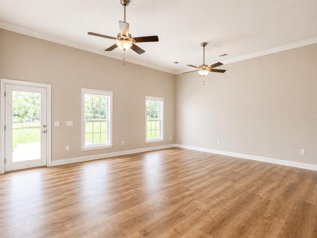 1024 holly estated road