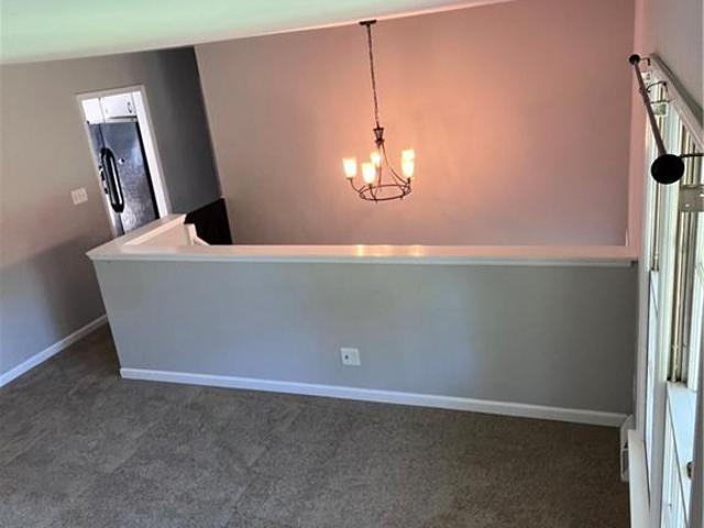 1024 kelwyn lane
