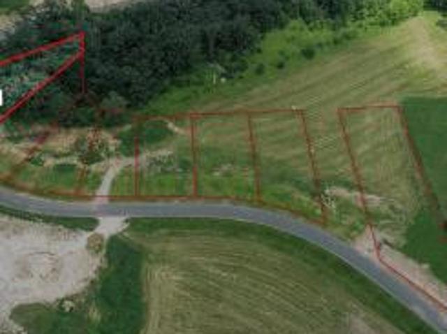 1024 L4B1 Golfview Drive