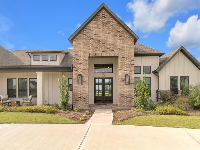 1024 Lake Breeze Drive