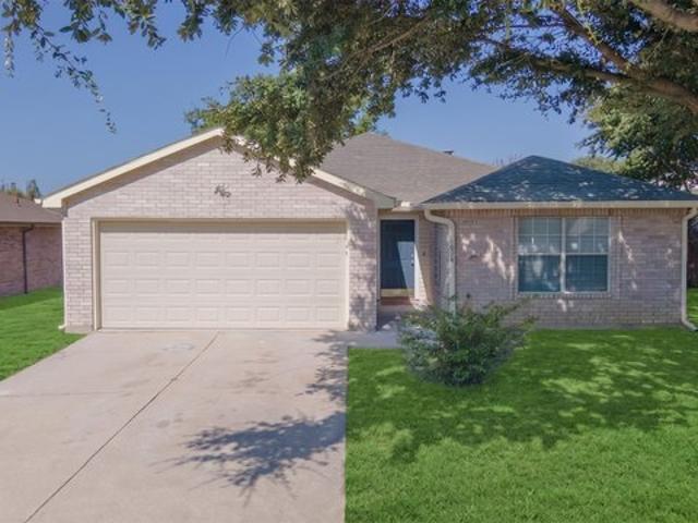 1024 Lake Trail Dr, Little Elm, TX 75068
