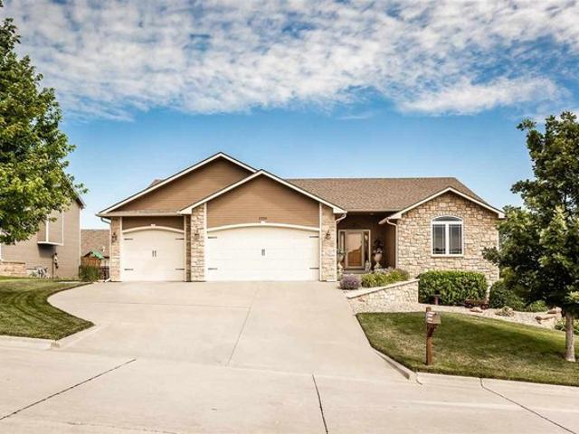 1024 Lobdell Dr, Manhattan, KS 66503